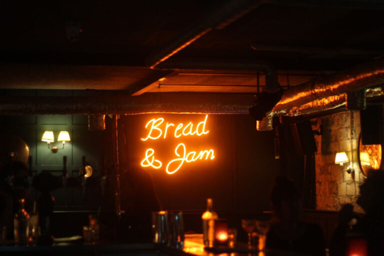 5 of the best cocktail bars in Bath | Food Magazine